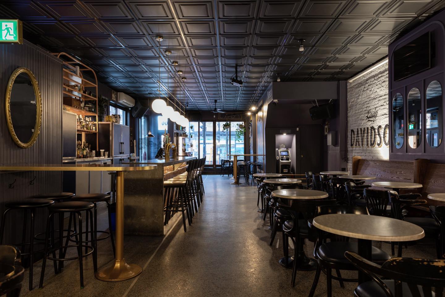 Site web en ligne - Taverne Lady Davidson